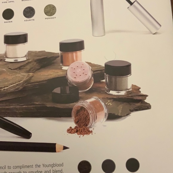 Youngblood | Makeup | Yb Raven Eyeshadow 7 Oz 2 Gr 07 Oz 2 Gr | Poshmark